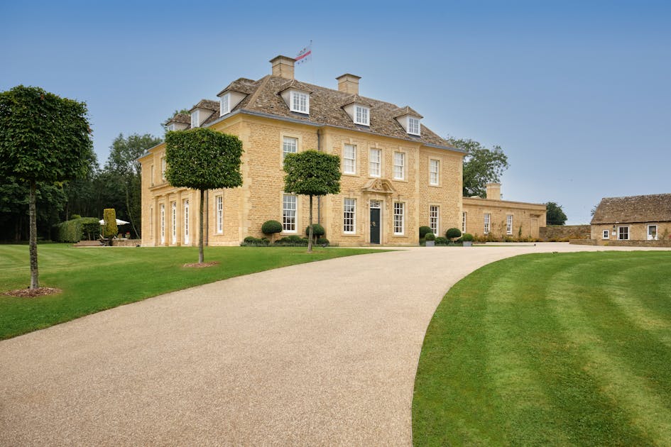 Property Details - Cirencester Estate | StayOne