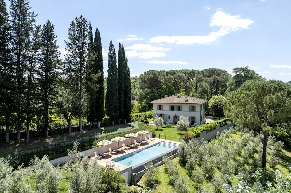 Property Details - Exquisite Tuscan Villa with Beautiful Gardens ...
