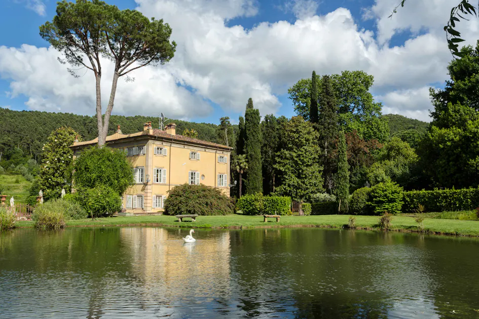 Property Details - Magnificent Historic House with Expansive ...