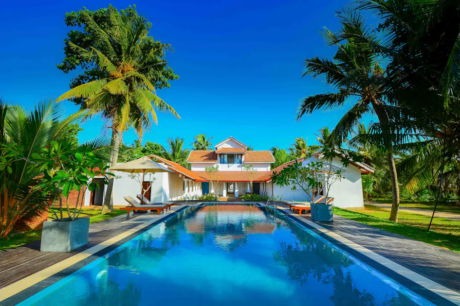 Property Details - Majestic 120 Year Old Dutch Manor House in Talalla ...