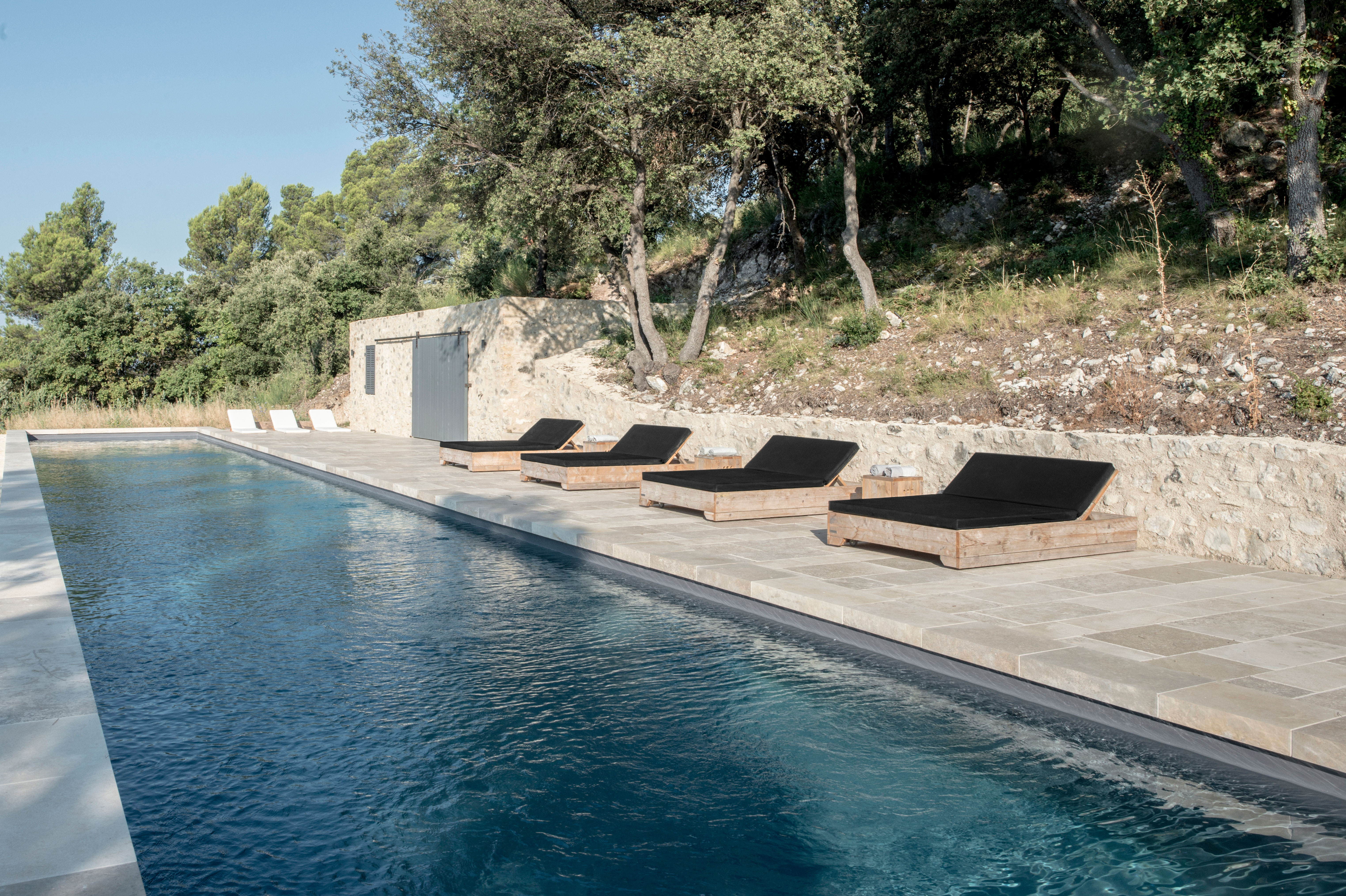 Property Details - Spacious & Cool Provençal Farmhouse with Panoramic ...