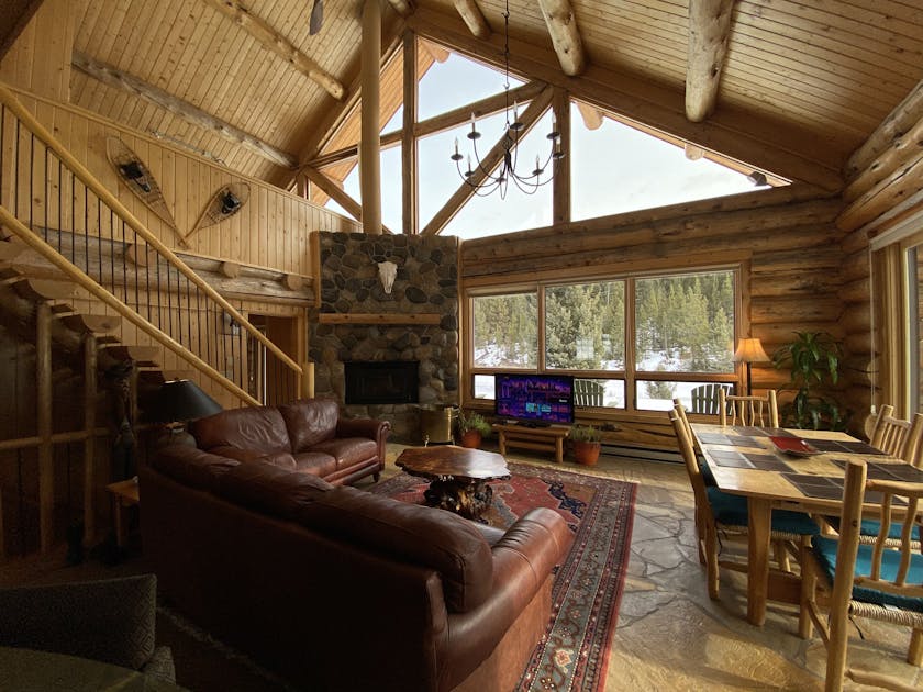 Property Details - Riverfront Cabin Close to Yellowstone National Park ...