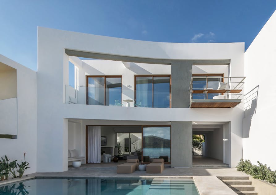 Property Details - Chic & Modern Sanctuary Boasting Breathtaking ...