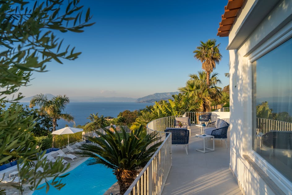 Property Details - Fabulous Waterfront Oasis with Pool & Breathtaking ...